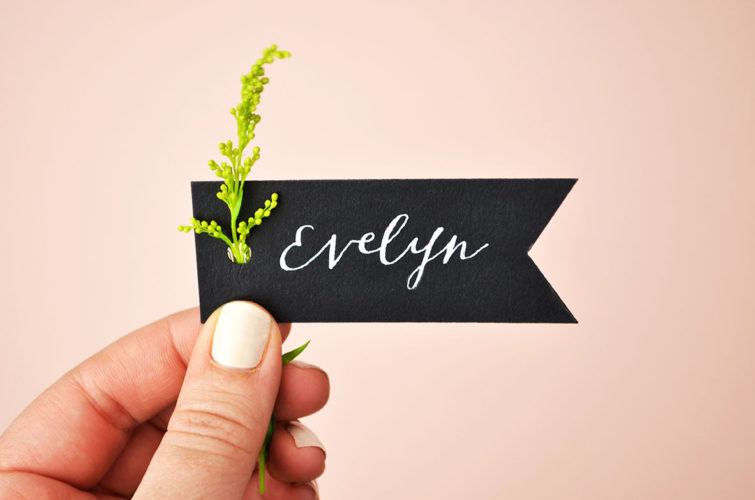 4 DIY Place Card Ideas for Spring Weddings - Cards & Pockets Design ...